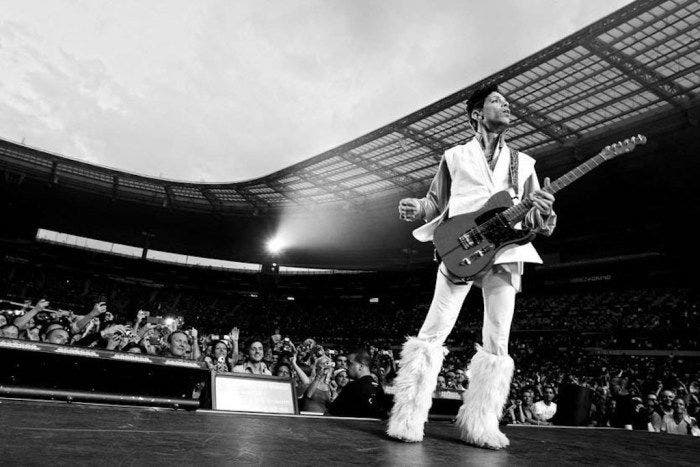 Prince’s Tour Photographer Details His Experiences Working With The Legend