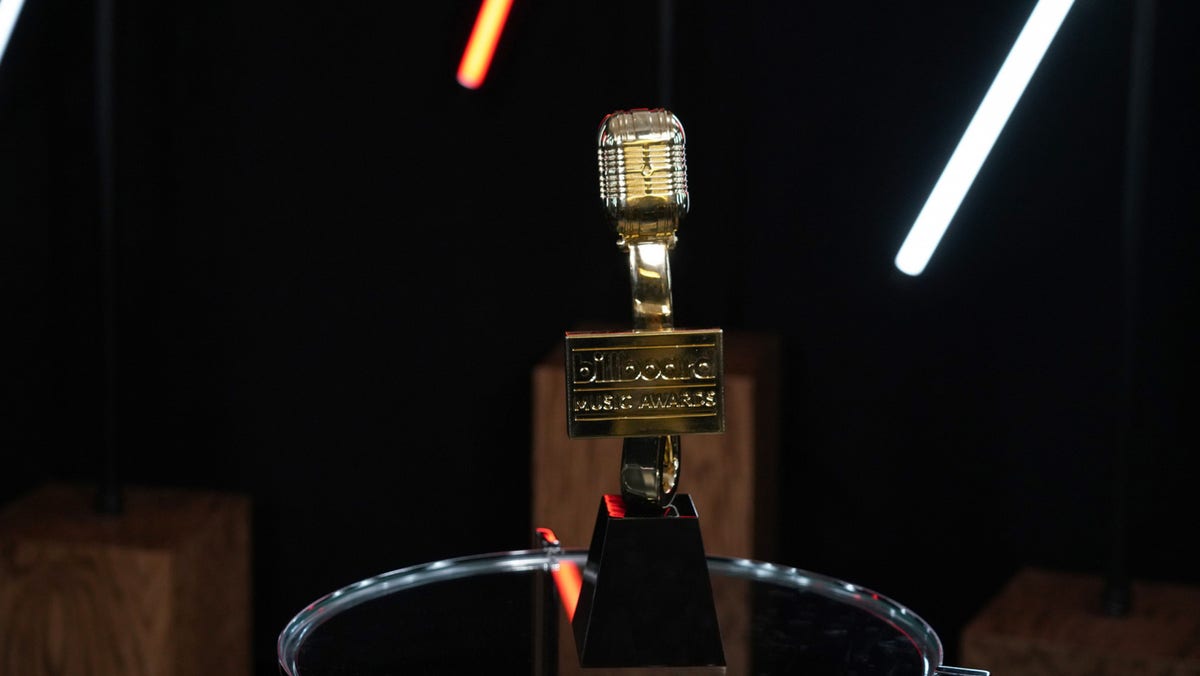 Highlights of the Billboard Music Awards from the inside