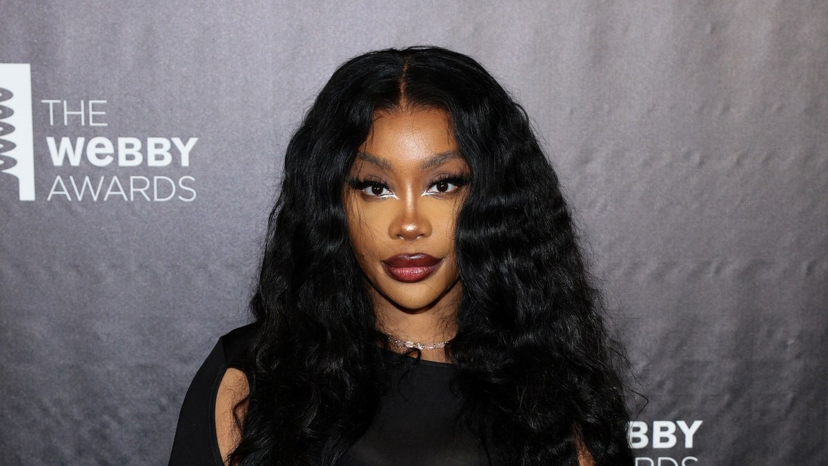 SZA models for Rihanna’s Fenty Beauty in stunning new campaign