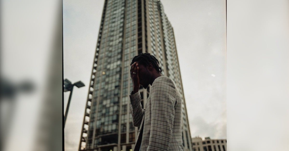 Saba teams with Mick Jenkins and Xavier Omar for "Stay Right Here"