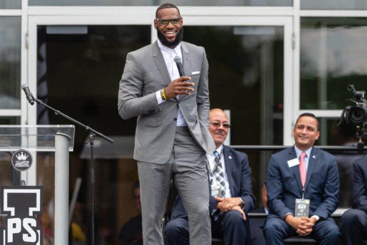 See the incredible 'Space Jam 2' basketball court LeBron James has been ...