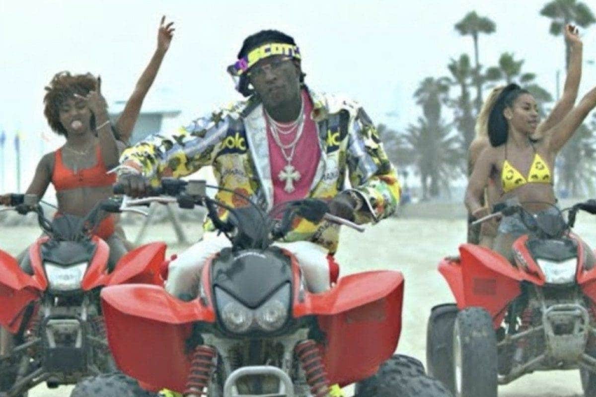 Young Thug and Gunna throw a beach party for their new "Surf" video