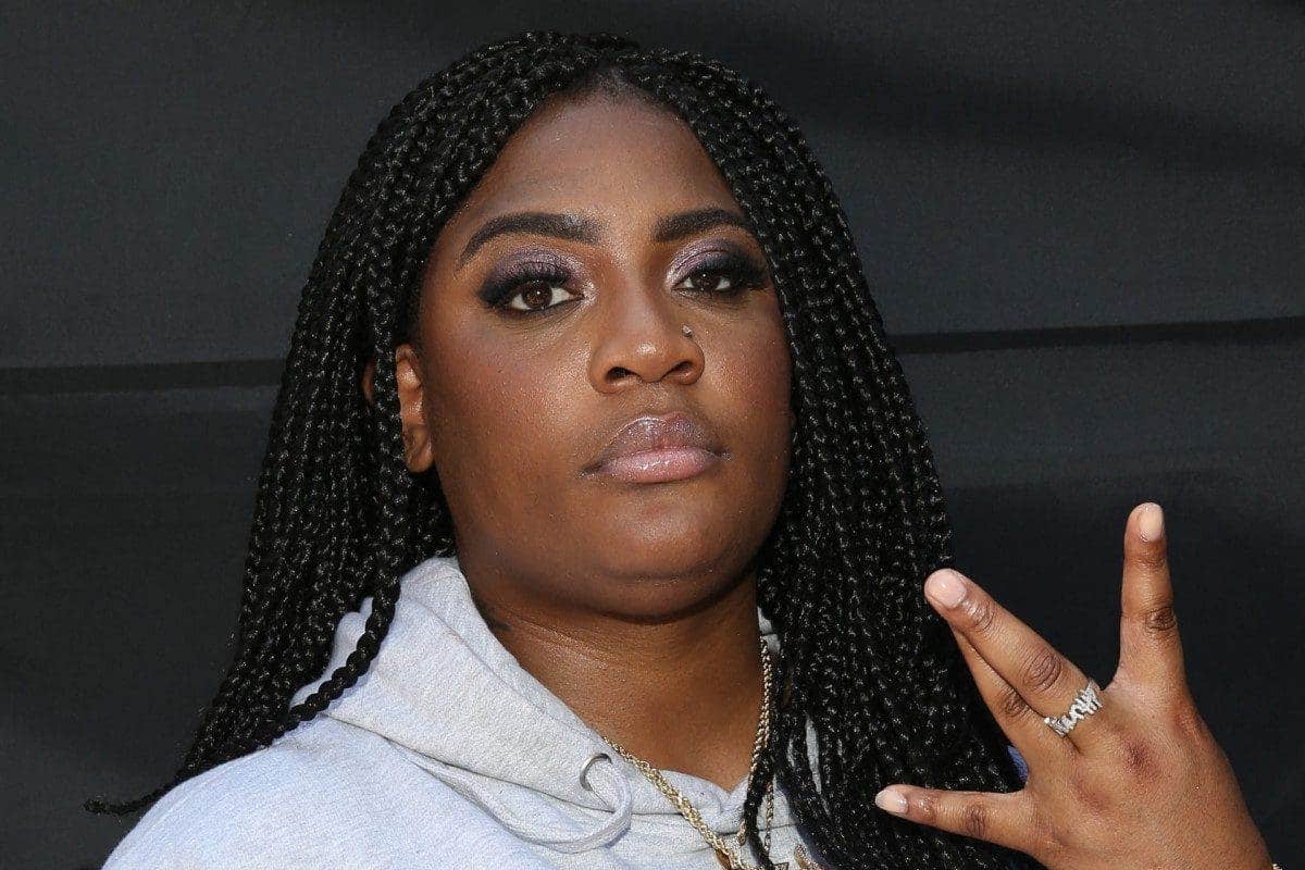 Kamaiyah preaches “Black Excellence” in new video
