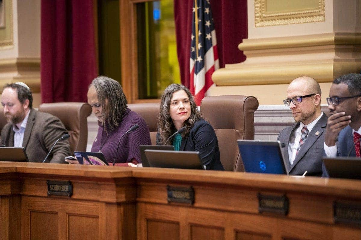Minneapolis City Council unanimously votes to disband police department