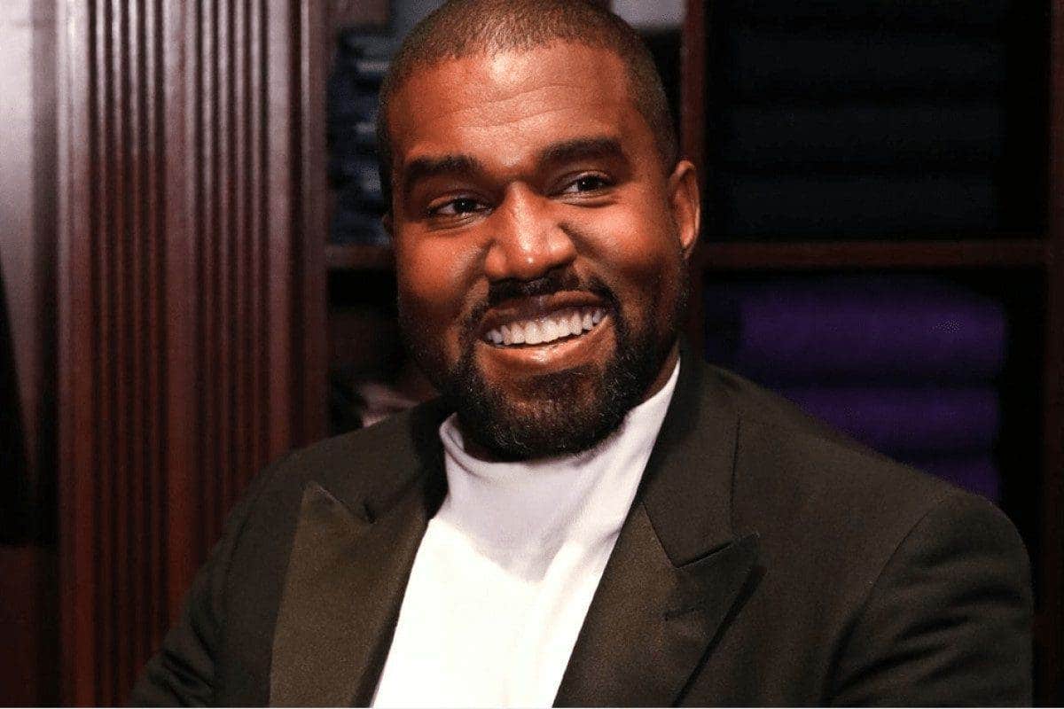 Kanye West celebrates Gap partnership with giant Chicago mural