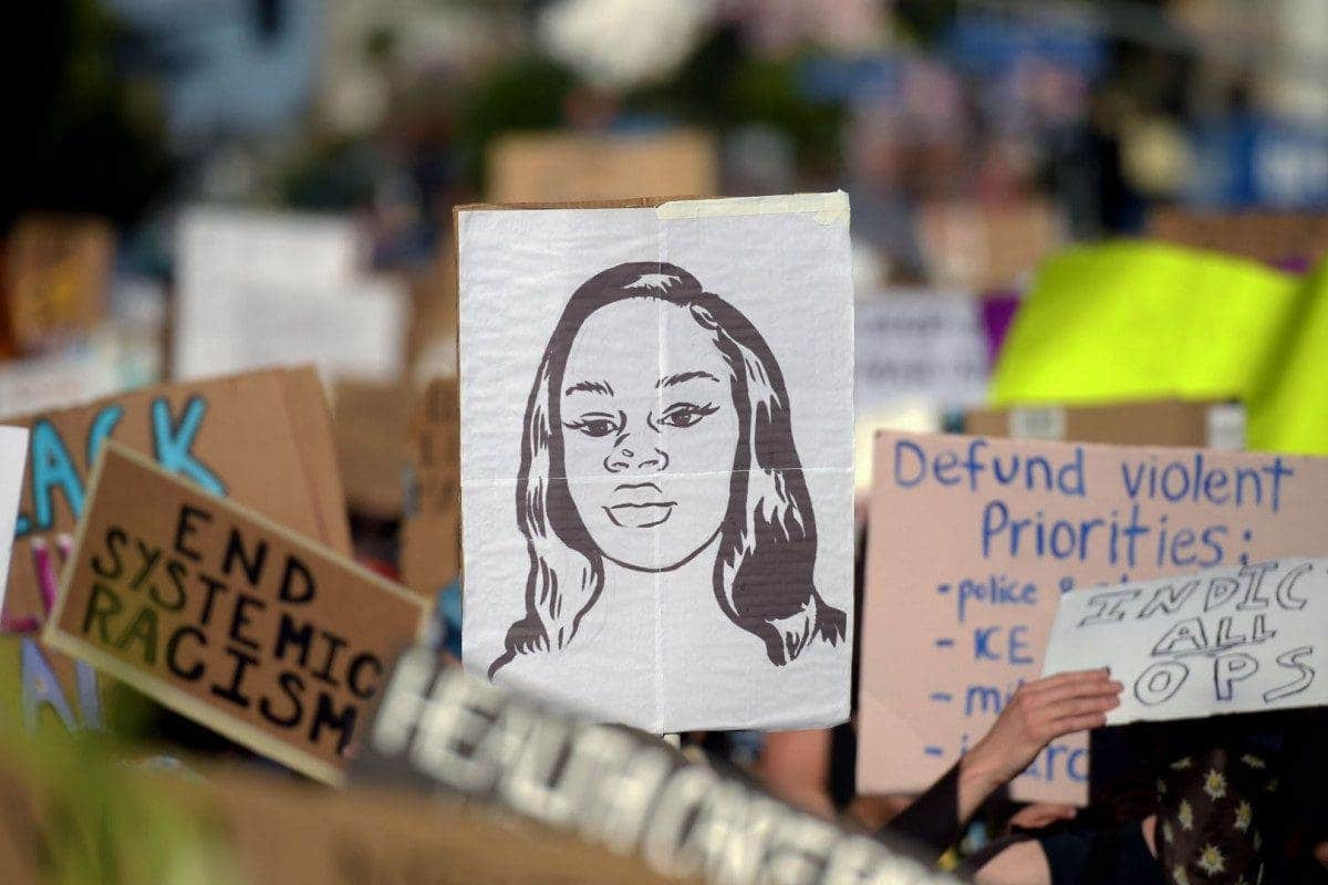 Breonna Taylor’s neighbor speaks out after grand jury’s decision