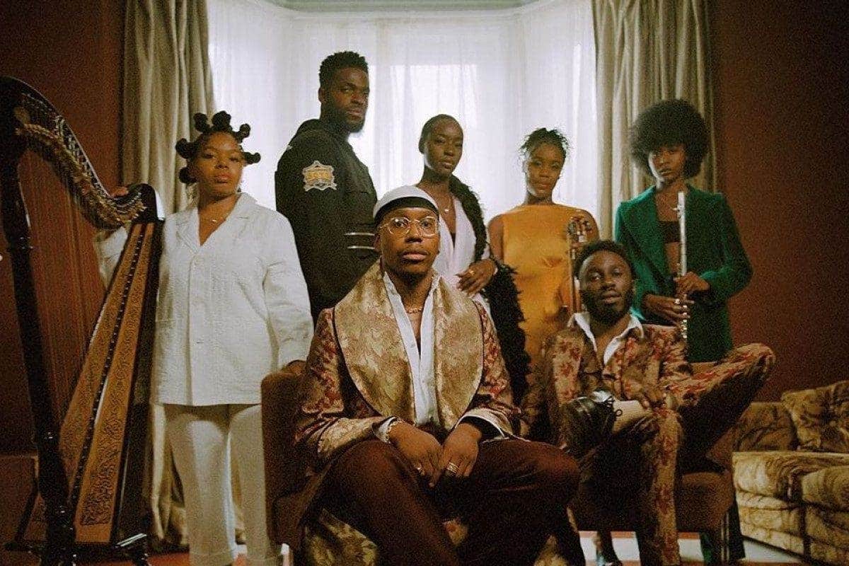 Che Lingo teams up with Kojey Radical for “Dark Days” visual