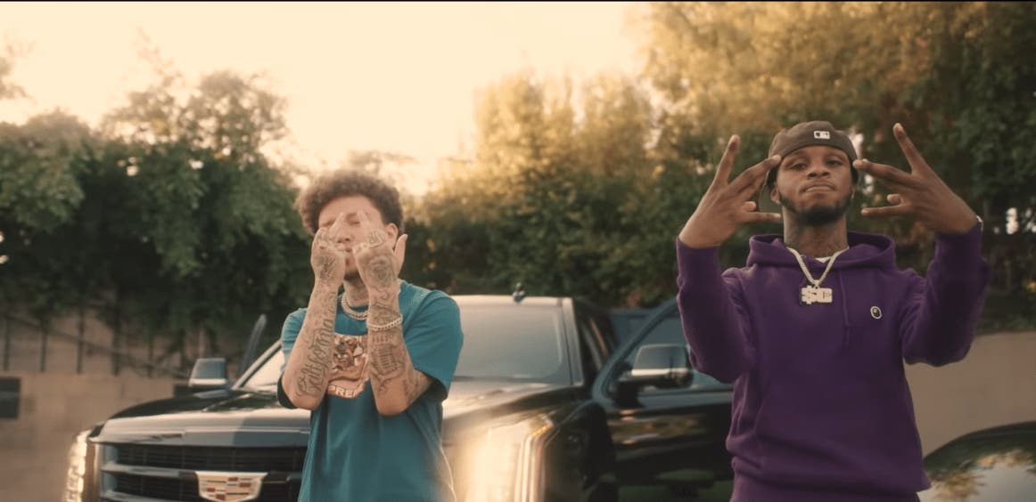 Phora and Toosii link up for “Traumatized” video