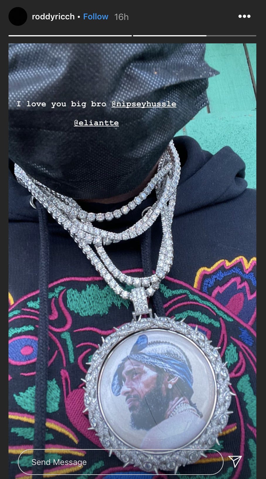 Roddy Ricch honors Nipsey Hussle with new custom chain