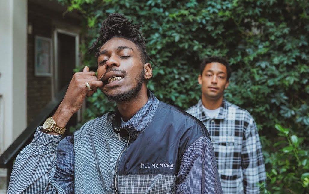 Knucks liberates new visual for “Standout”