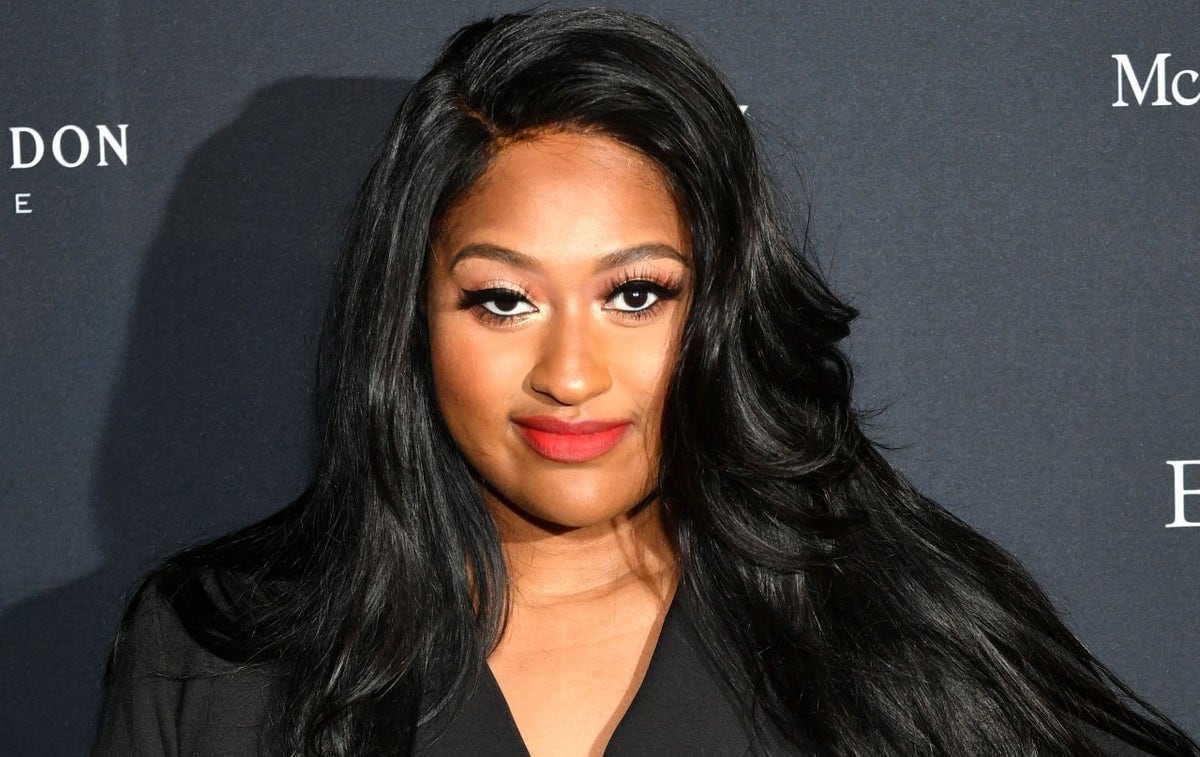Jazmine Sullivan returns with new single “Pick Up Your Feelings”