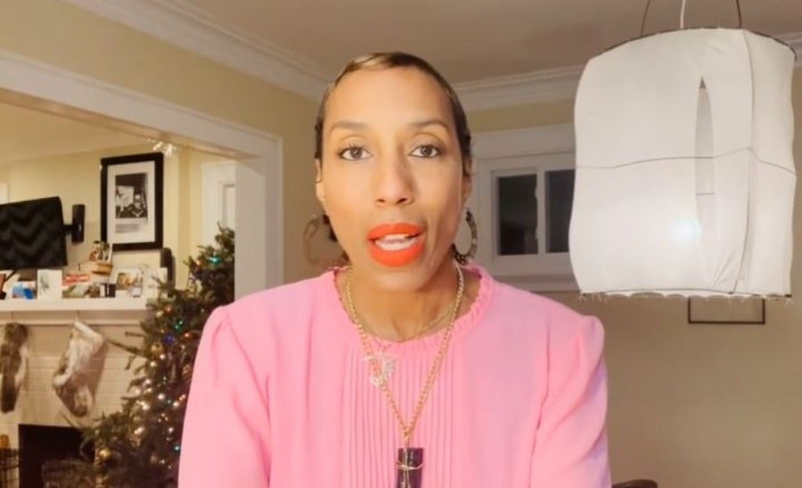 Singer Kim Hill responds to Will.i.am’s comments about the Black Eyed Peas