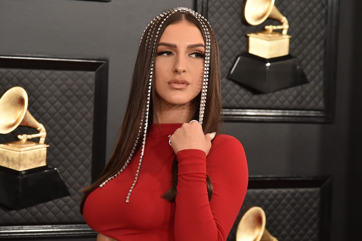 Njomza shares performance video of her heartfelt “Lucky” song