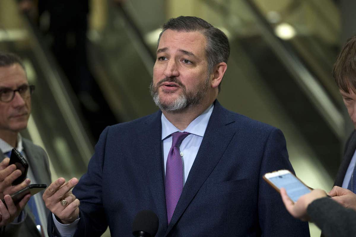 Ted Cruz and his family fly to Cancun amid Texas winter storm emergency