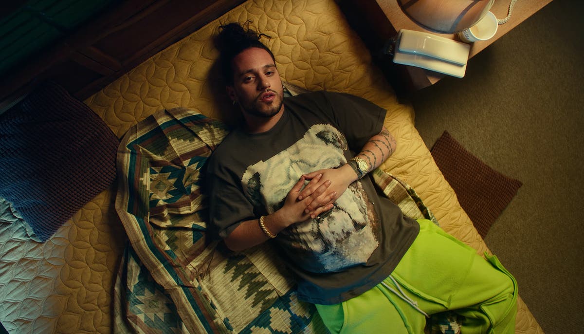 Russ is “BANKRUPT” in new visual