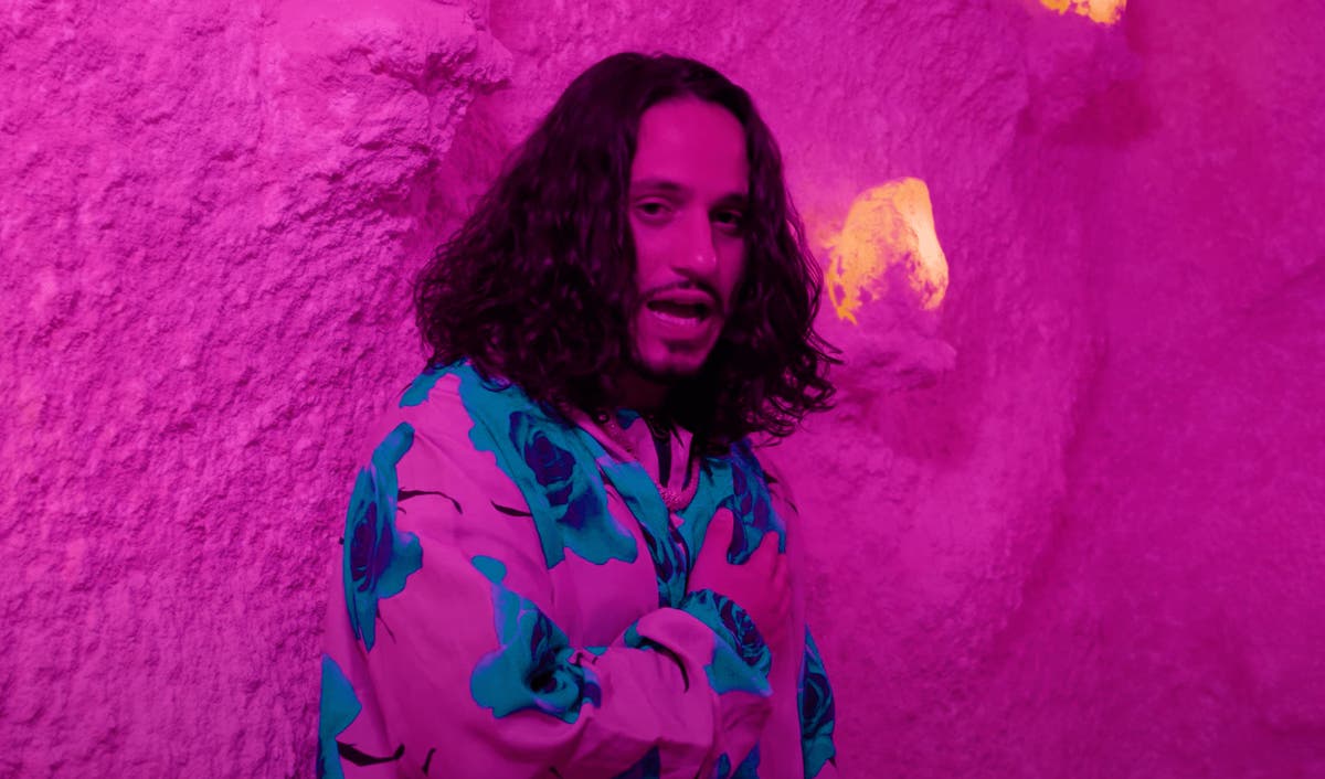 Russ aims to “Satisfy” in new video