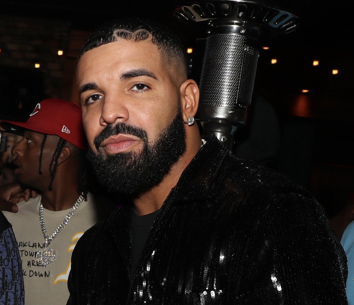 Drake reportedly goes on Dodgers Stadium date with Johanna Leia