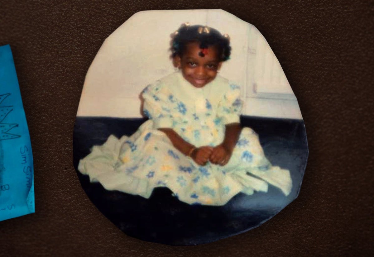 Little Simz reveals new single “I Love You, I Hate You”