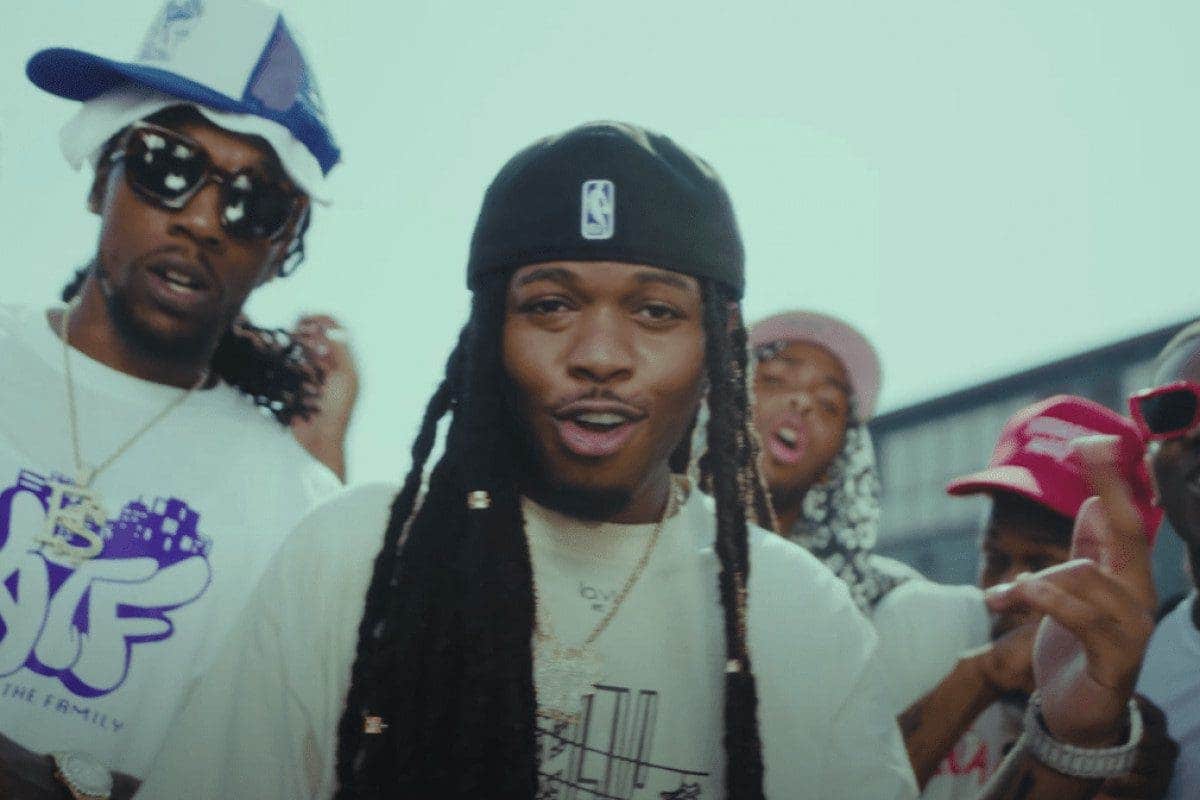 Capella Grey reps uptown in official “Gyalis” music video