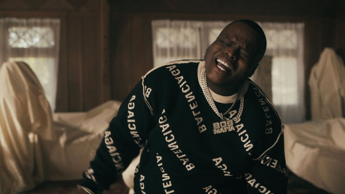 Morray works through “Bad Situations” in latest visual