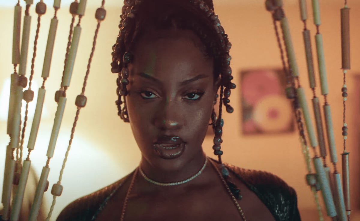 Tems reveals new visual for “Crazy Tings”