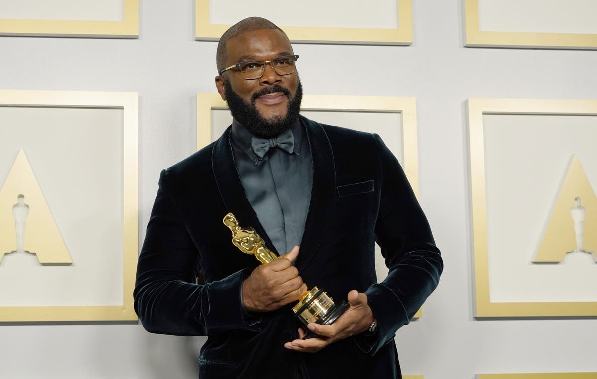 Tyler Perry reflects on staying in the US and helping his employees ...