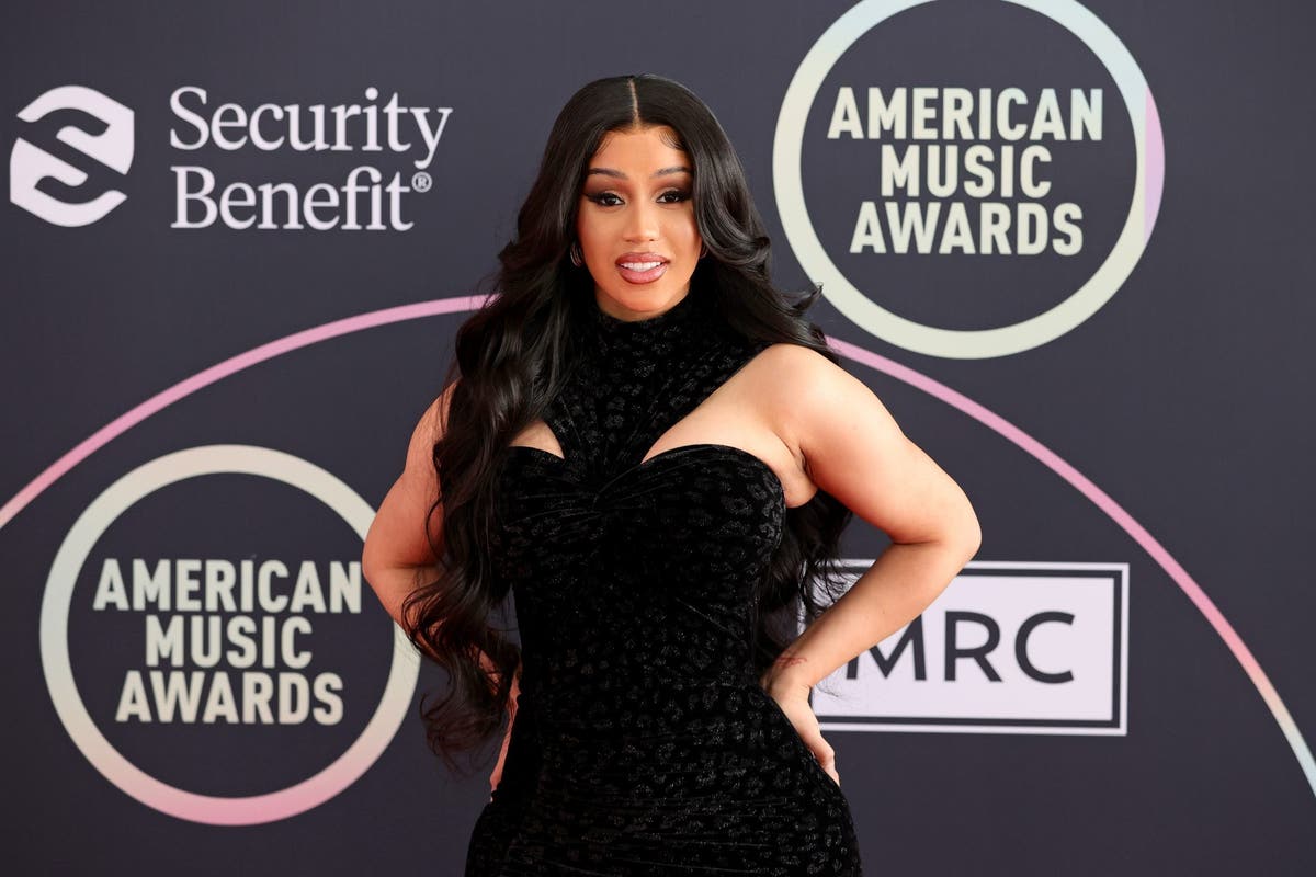 Cardi B becomes first female rapper with multiple diamond records