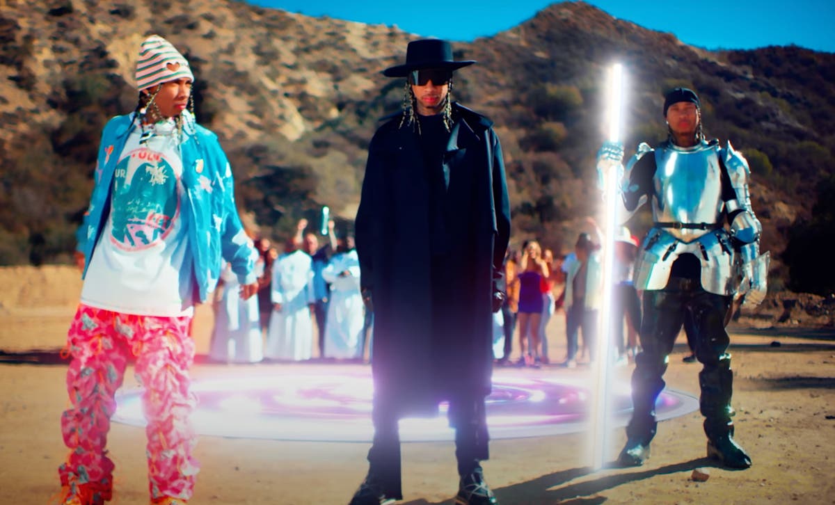 Tyga Lift Me Up video