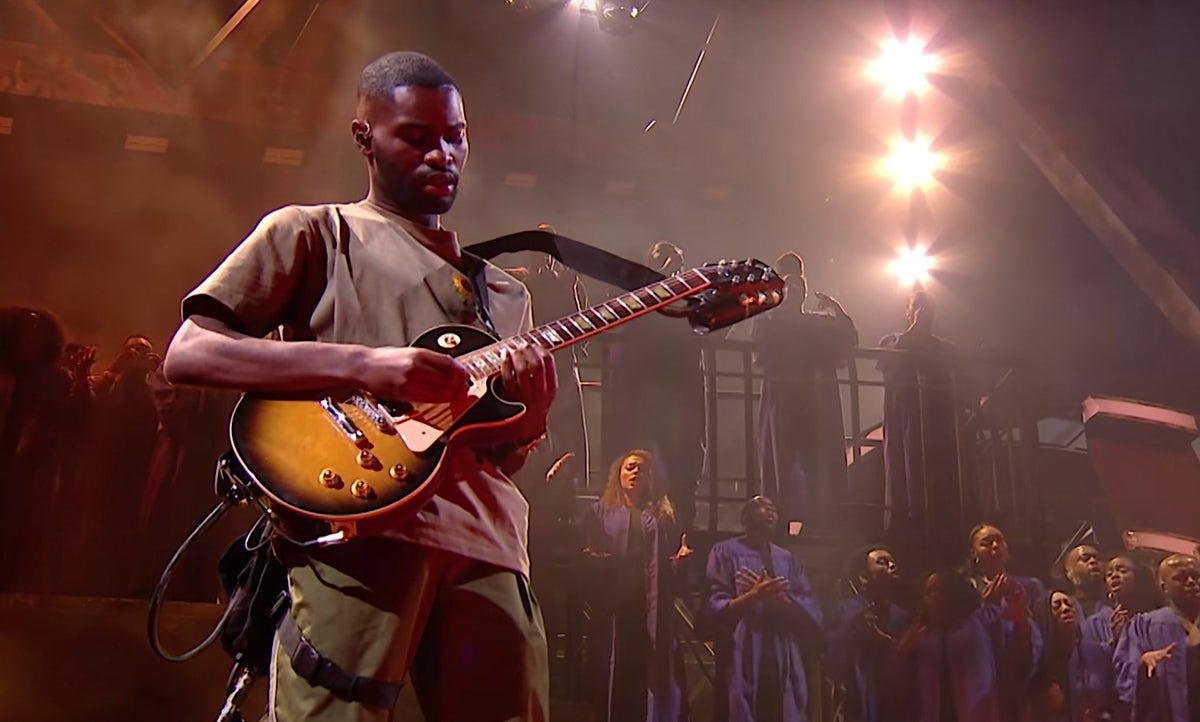 Dave BRITs performance "In The Fire"