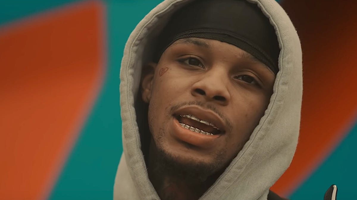 Toosii "Secrets" video