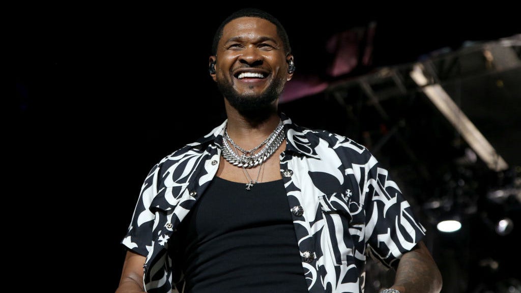 Usher fans flood social with memes of his "Tiny Desk" performance.