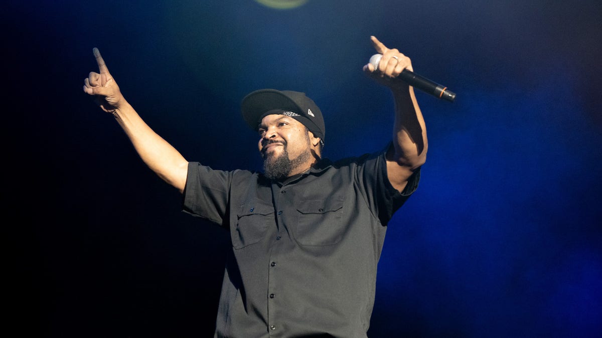 Ice Cube says Lil Wayne is the best rapper alive