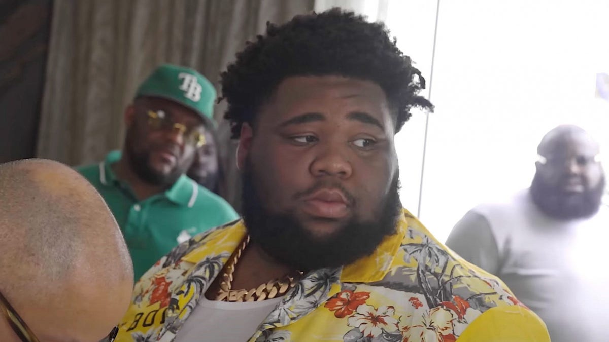 Rod Wave returns with new video for "Stone Rolling"