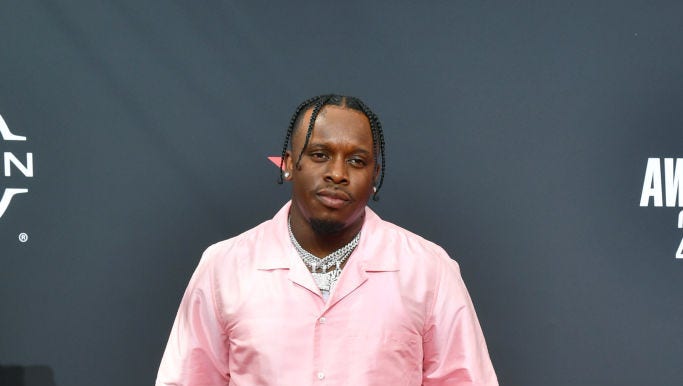 Blxst's "Chosen" hit officially goes Platinum