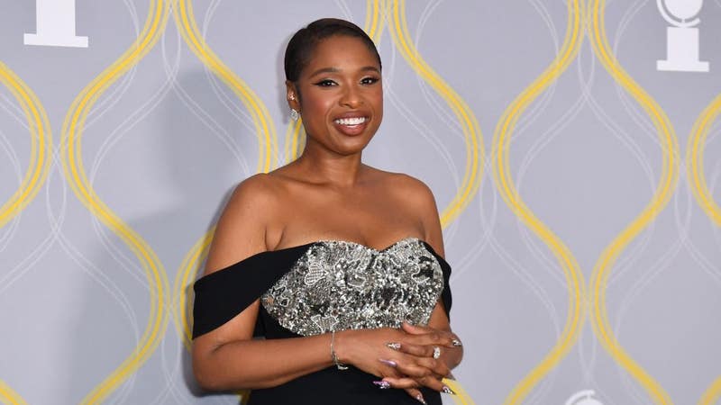 Jennifer Hudson flexes her EGOT trophy collection