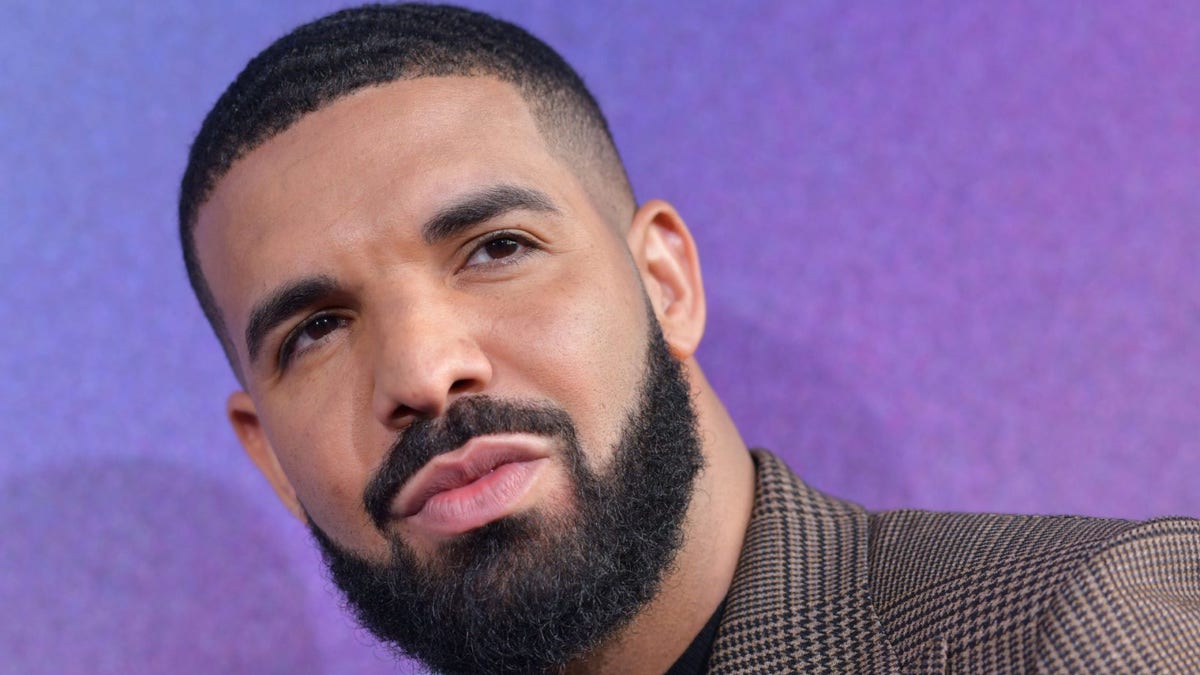 Drake announces first-ever show at the legendary Apollo Theater