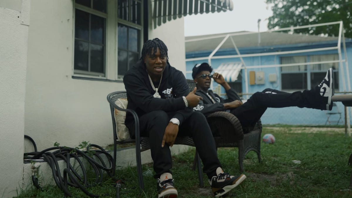 Fredo Bang drops off latest visual for "Fearless"