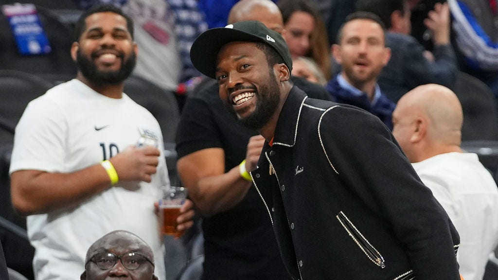 Meek Mill says he's deleting his Twitter account "Forever"