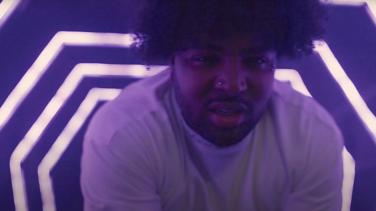 Kyle The Hooligan unveils new visual for "Camry"