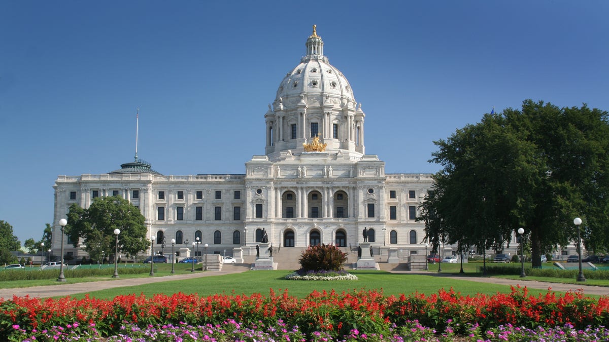 Minnesota prepared to restore voting rights for felons