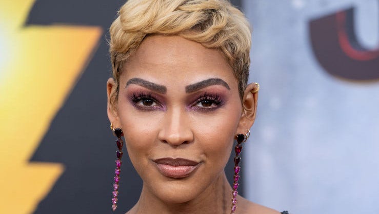 Meagan Good featured in new "ESSENCE" cover story