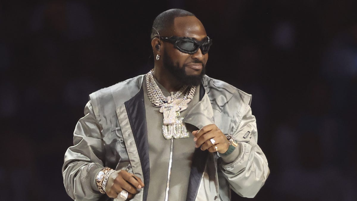 Davido to host special live event “A Timeless Night”