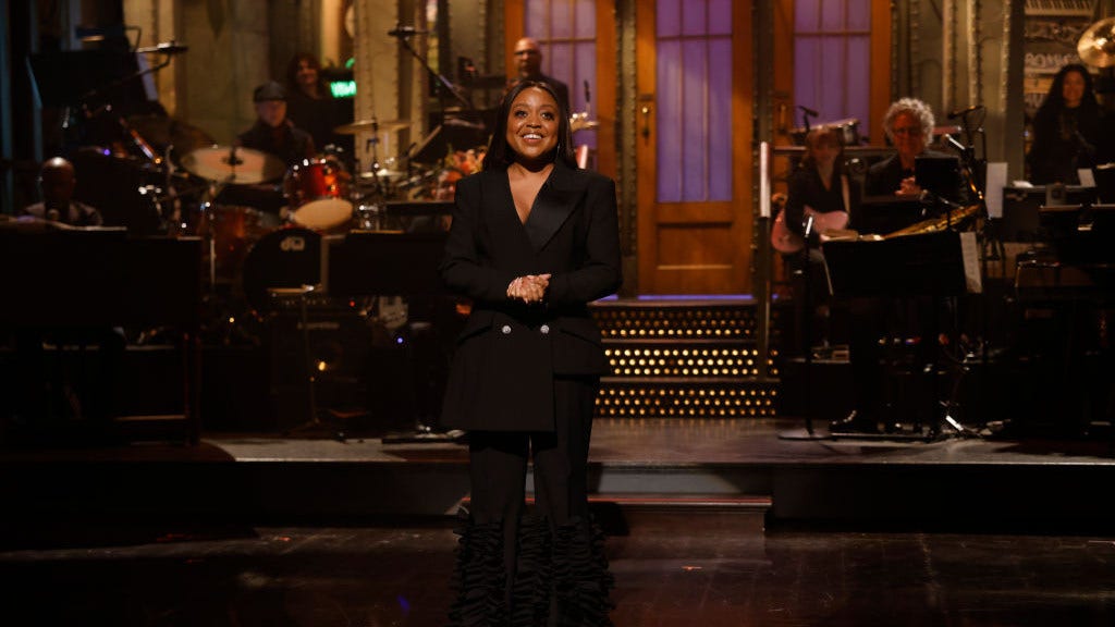 Quinta Brunson's "SNL" monologue takes a swipe at "Friends"