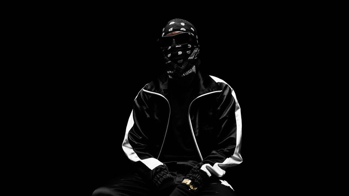 Kwengface performs "Freedom" for "COLORS"