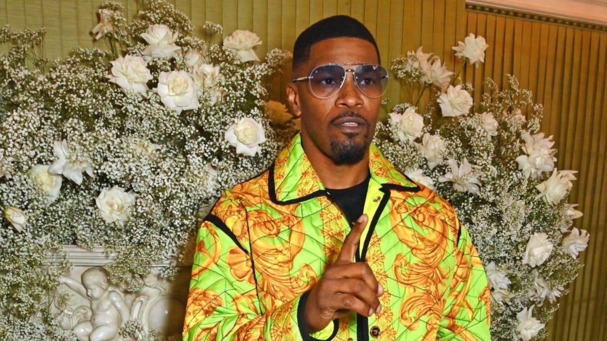 Twitter shows Jamie Foxx love as his medical recovery continues