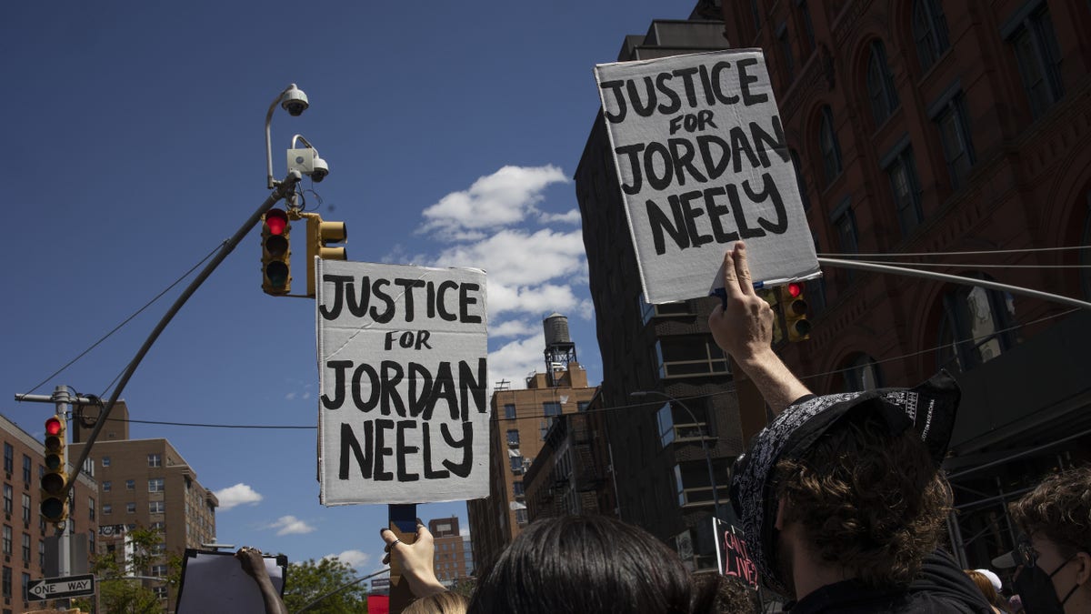 Manhattan DA announces criminal charges in Jordan Neely's death