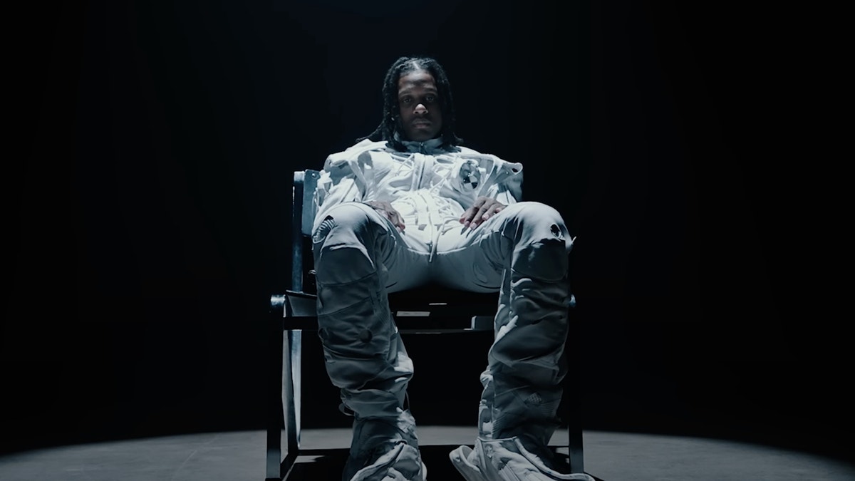 Lil Durk drops off "Therapy Session / Pelle Coat" visual