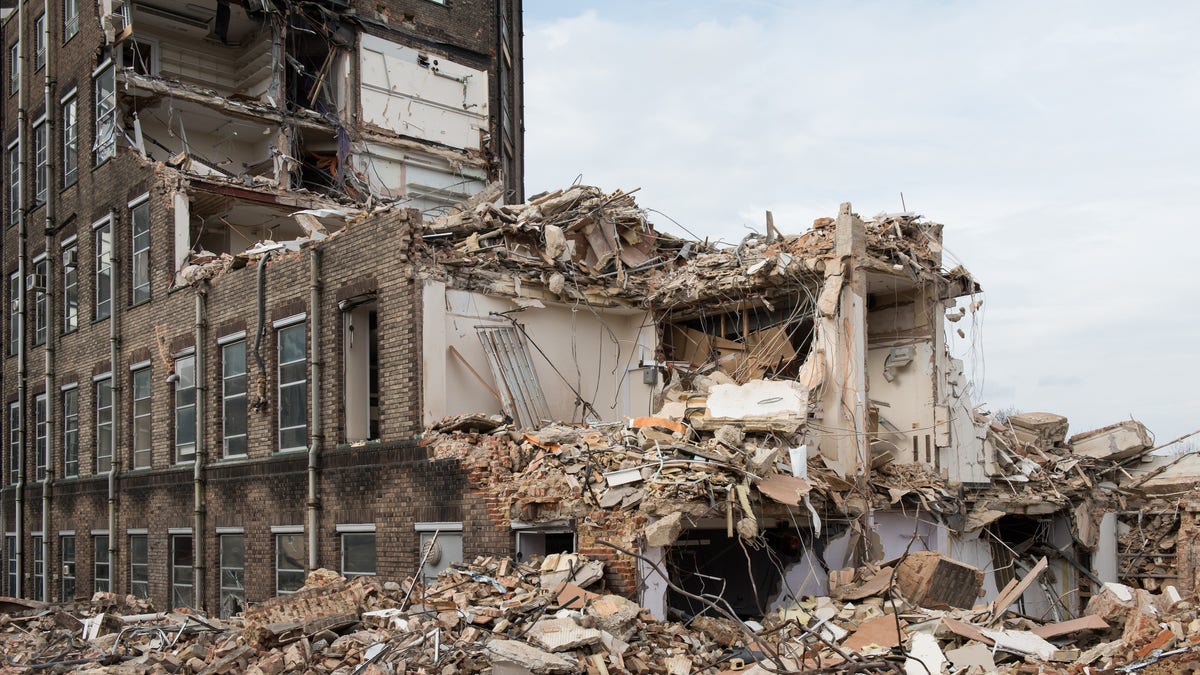 Rescue crews search for residents after Iowa building collapses