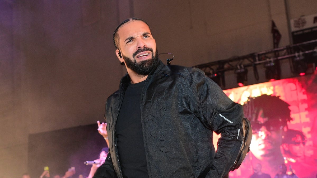 Drake engages in hilariously awkward exchange with TikTok star