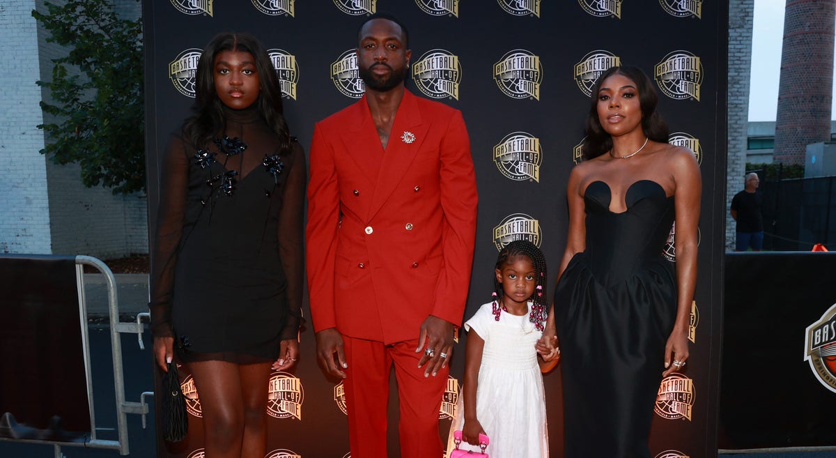 Zaya Wade posts tribute to dad Dwyane following HOF induction